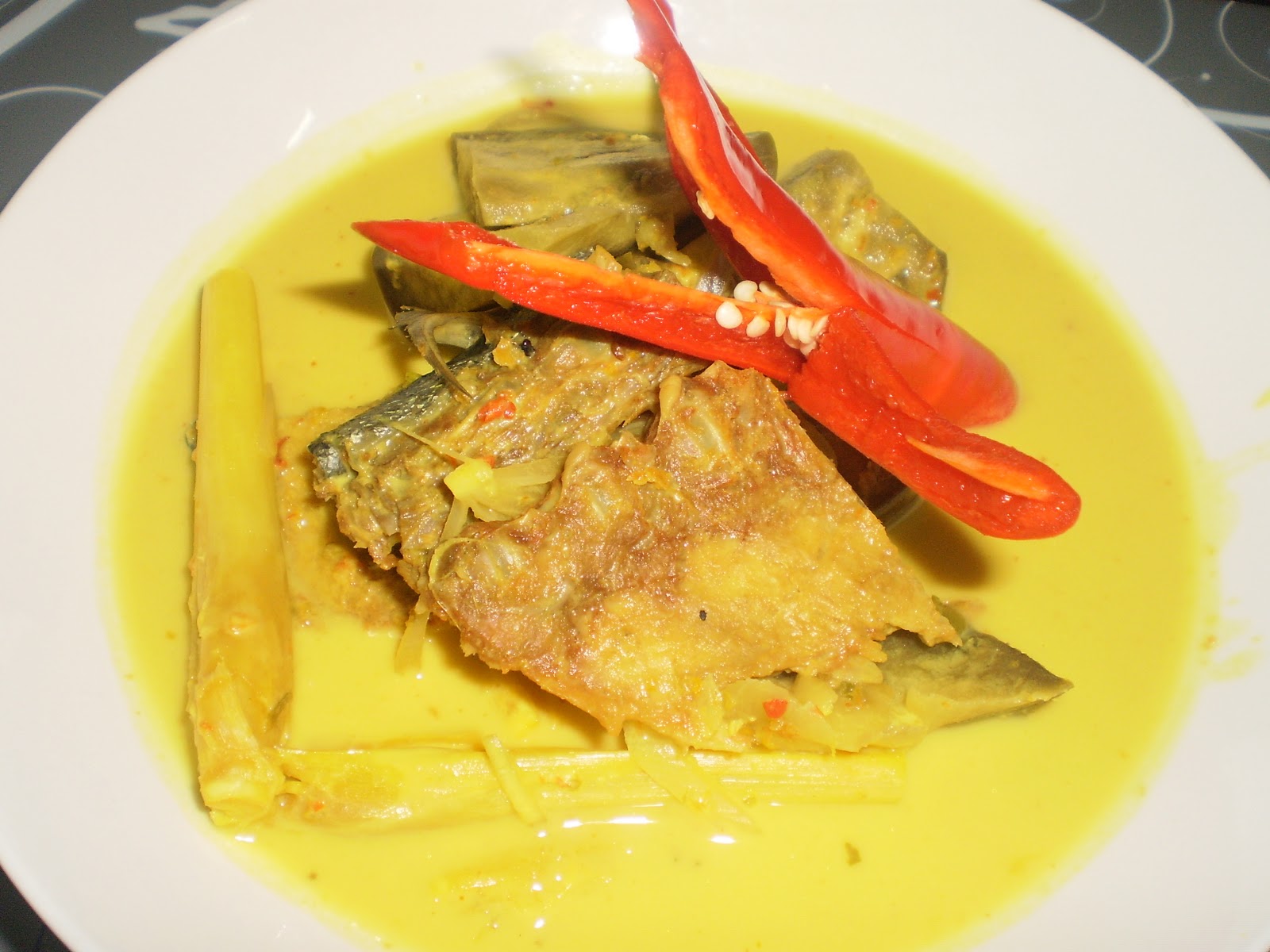 coretan rasa: Masak lemak Tulang ikan talam masin
