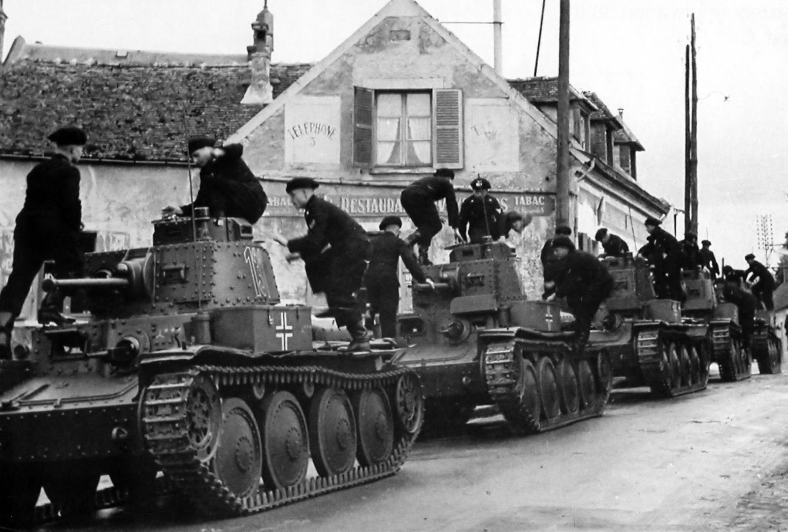 NAZI JERMAN: Foto 7. Panzer-Division "Gespensterdivision" (Ghost Division)