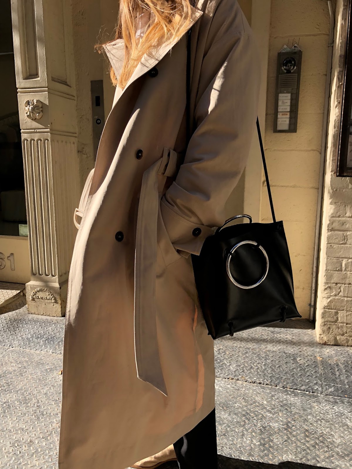 how to pull off layers without looking like a puff ball