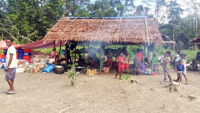 Rencana Relokasi Suku Terasing "Mausu Ane" Tergantung Kesepakatan ...