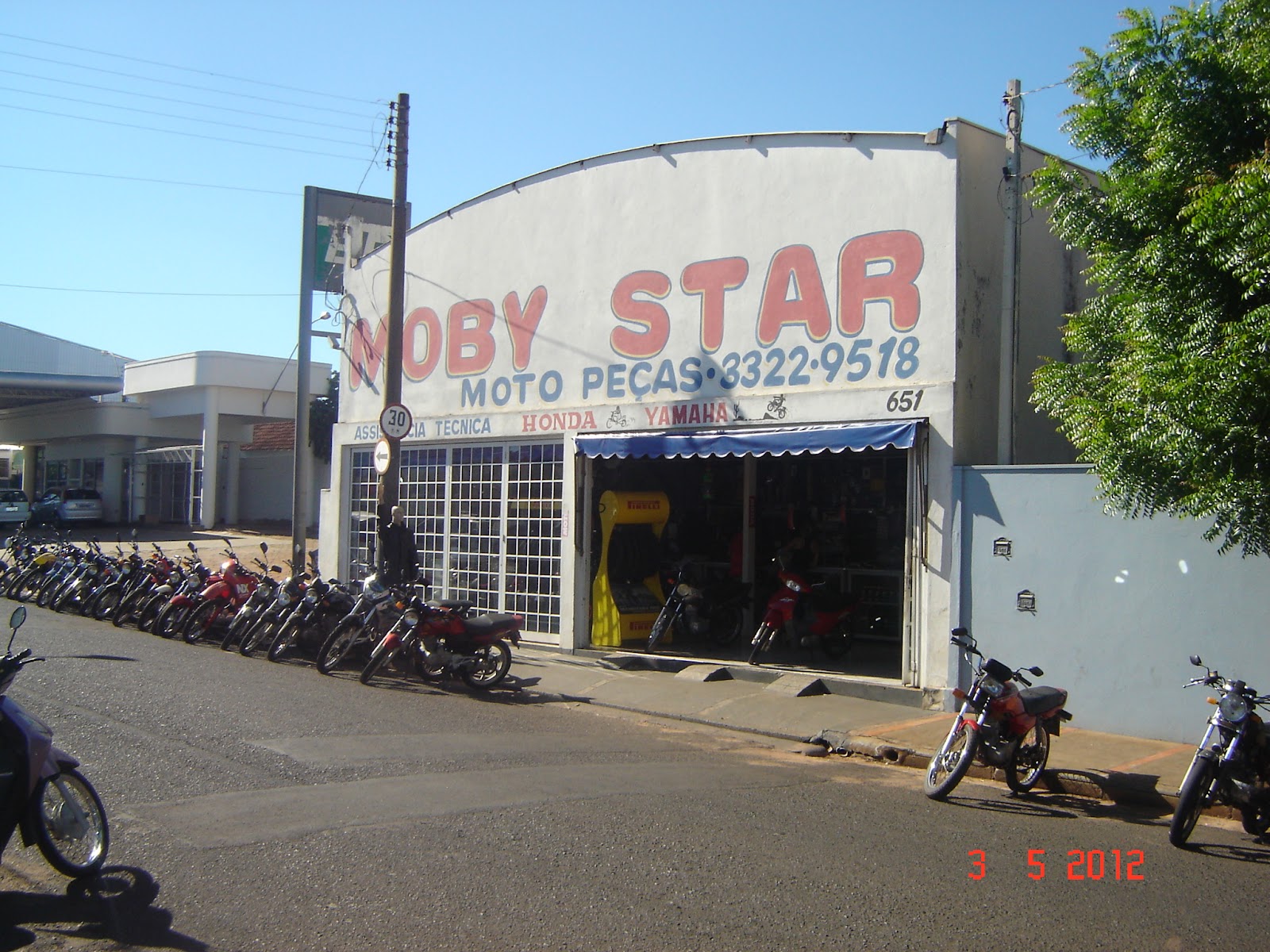 PEGRUCCI REPRESENTAÇÕES LTDA.: Fachadas de Araçatuba, Marília, Barretos ...