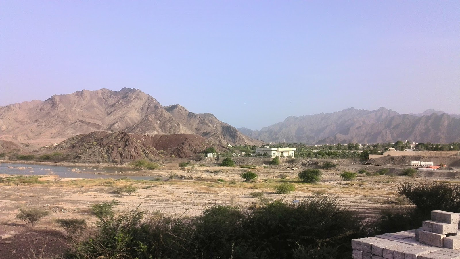 Oman dubai border crossing