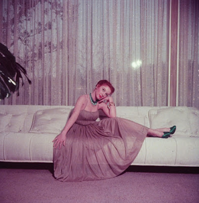 Vintage Glamour Girls: Amanda Blake