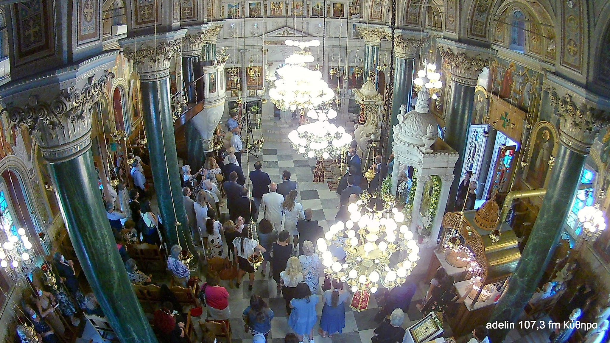 AdelinFM Kythira : ΤΑ ΚΥΘΗΡΑ ΥΠΟΚΛΙΝΟΝΤΑΙ ΣΤΗΝ ΠΡΟΣΤΑΤΙΔΑ ΤΟΥΣ ΠΑΝΑΓΙΑ ...