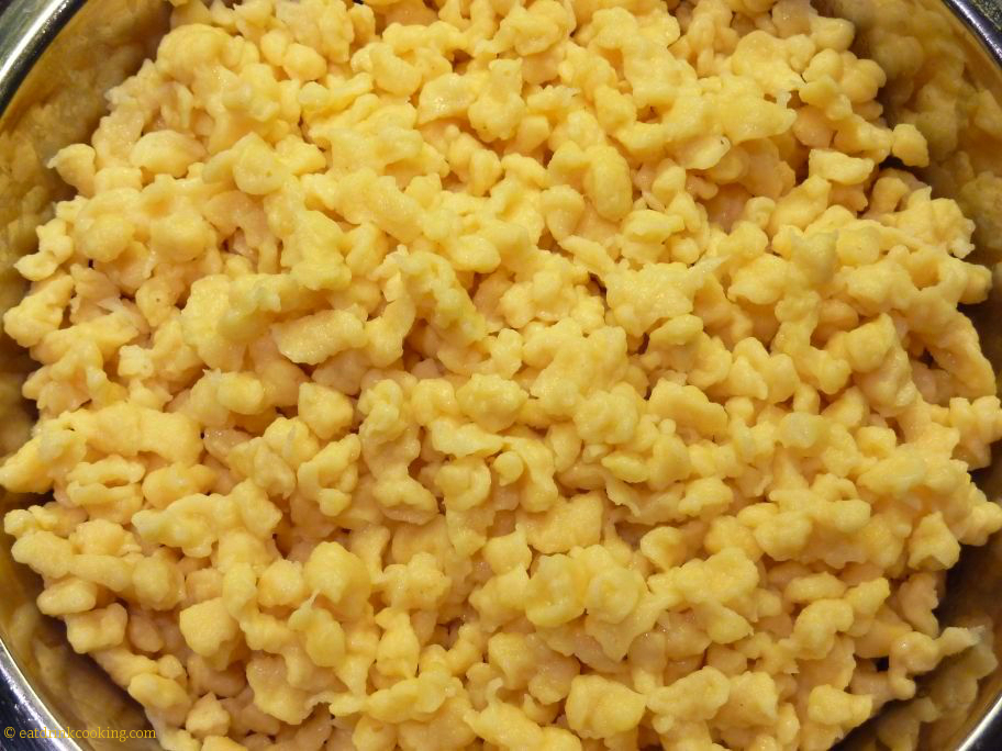 eatdrinkcooking: Knöpfle - Knöpfleteig - Spätzleteig