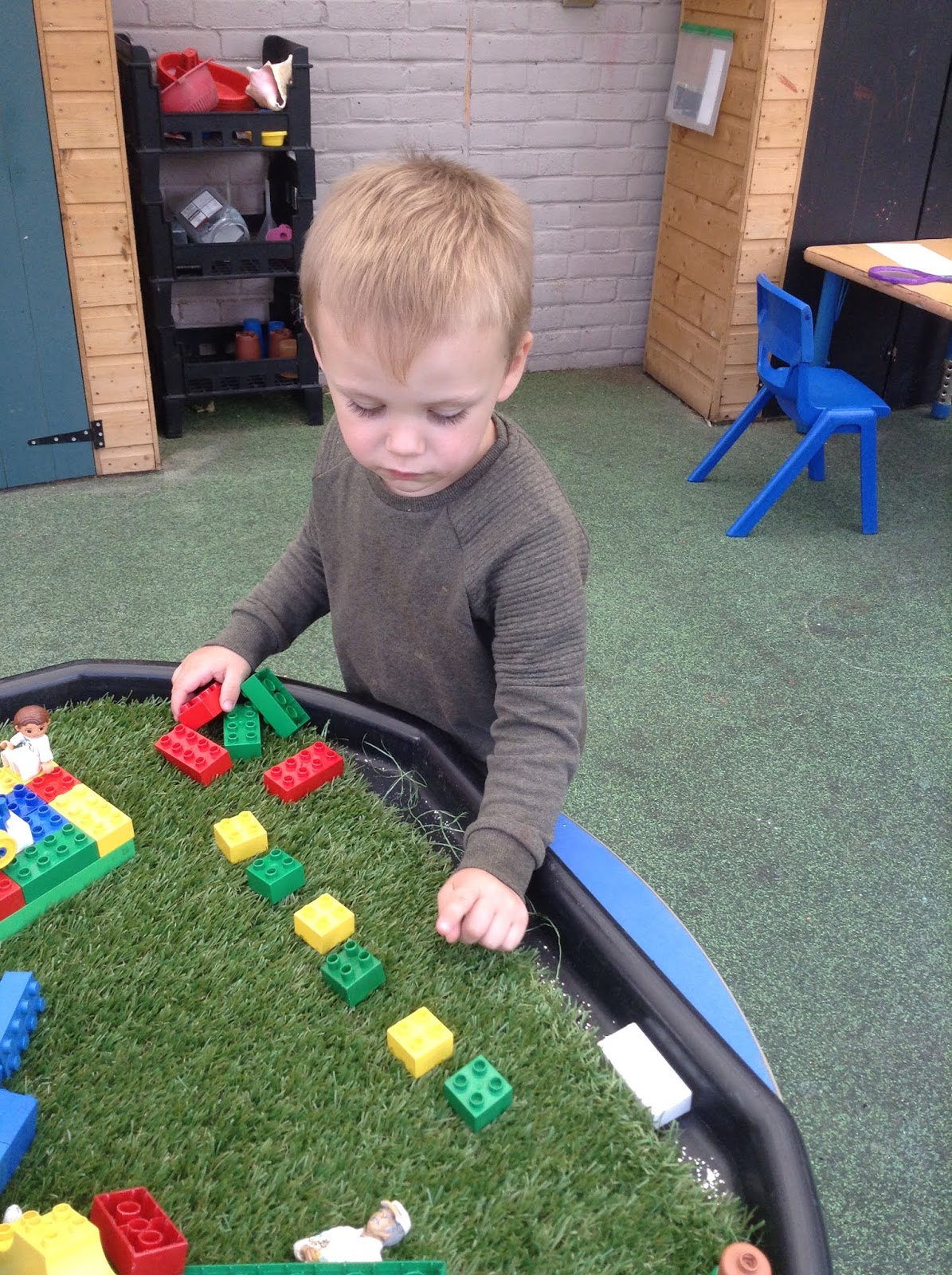 Nursery: White Rose Maths- Superworm- Lesson 1