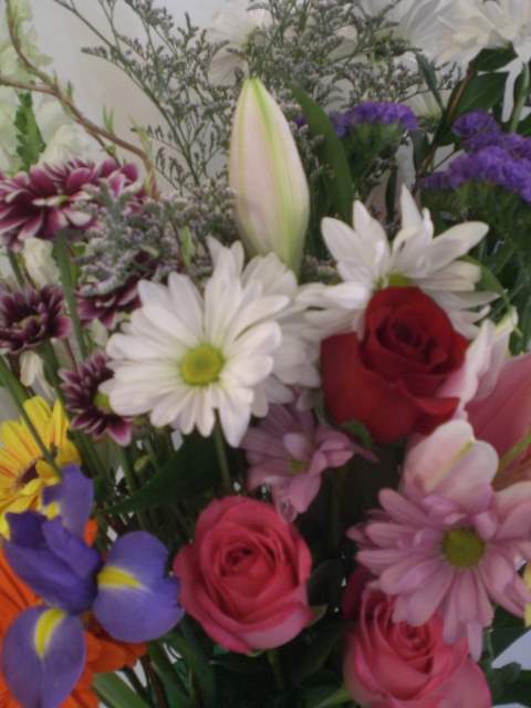 Montreal Flower Delivery - UNNY.com Fleuriste Montreal - Funeral ...