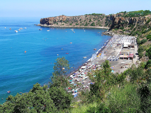 Viajar a Sicilia: Pollina: entre la torre y el maná