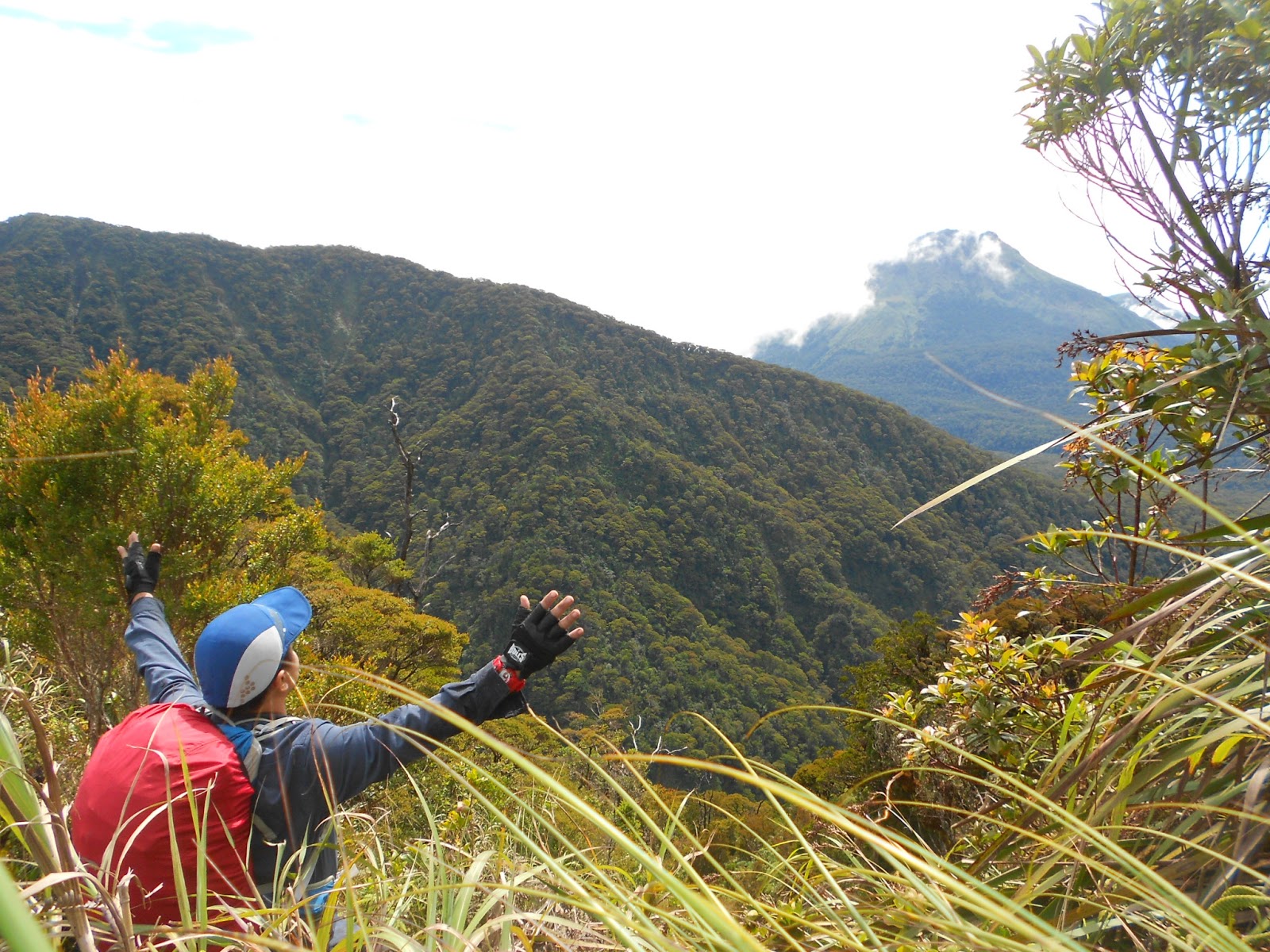 A day in the Hike: Talomo-Apo Traverse Day 2