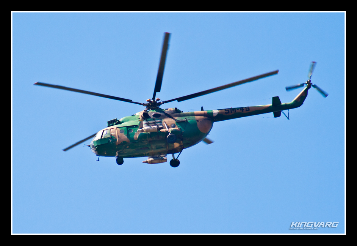 Welcome to Kingvarg Aviation: Algerian air force Mil-Mi 171 SM-45