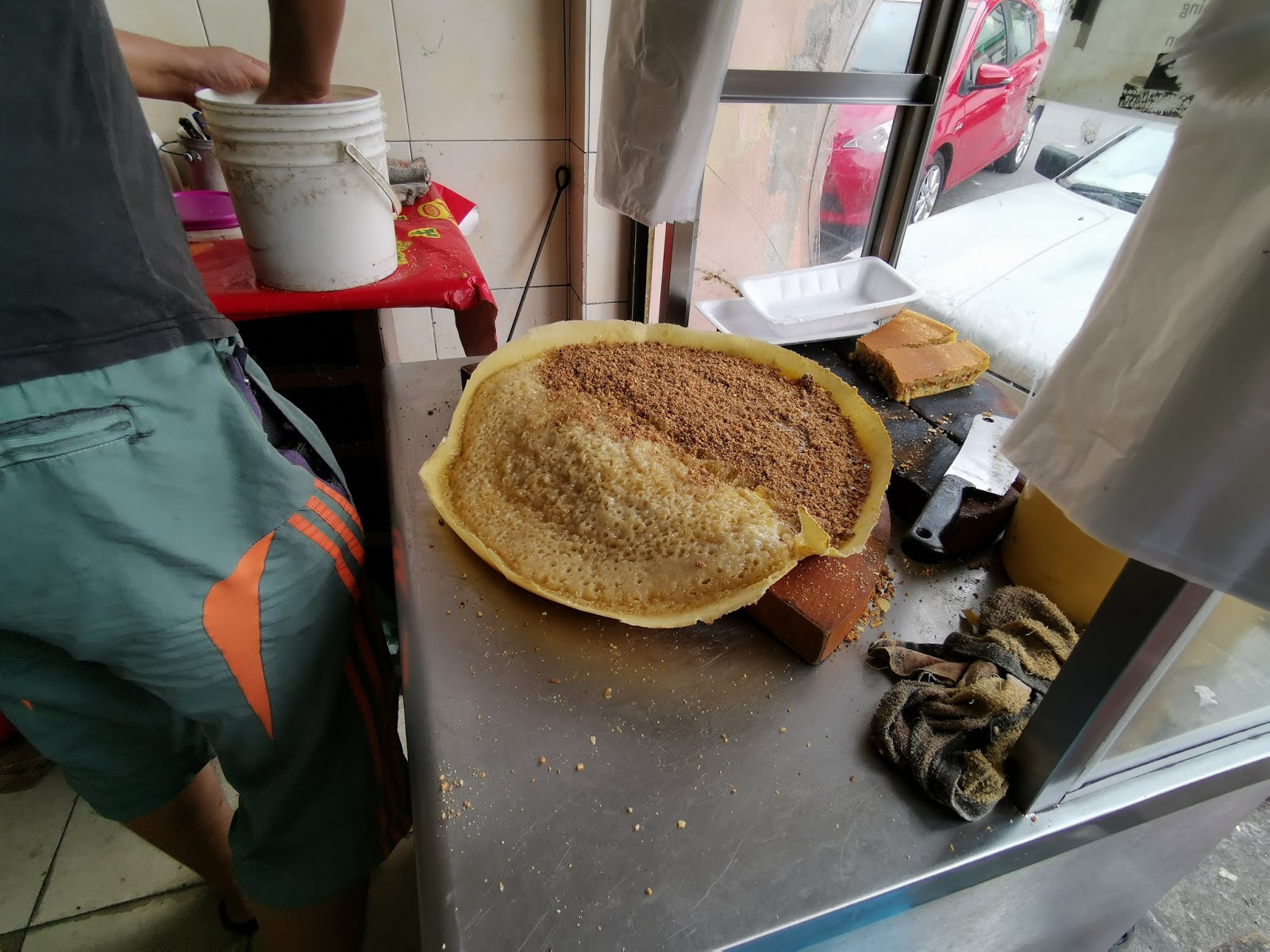Menglembu Famous Chinese Big Apom - Apam Balik @ near Menglembu Market