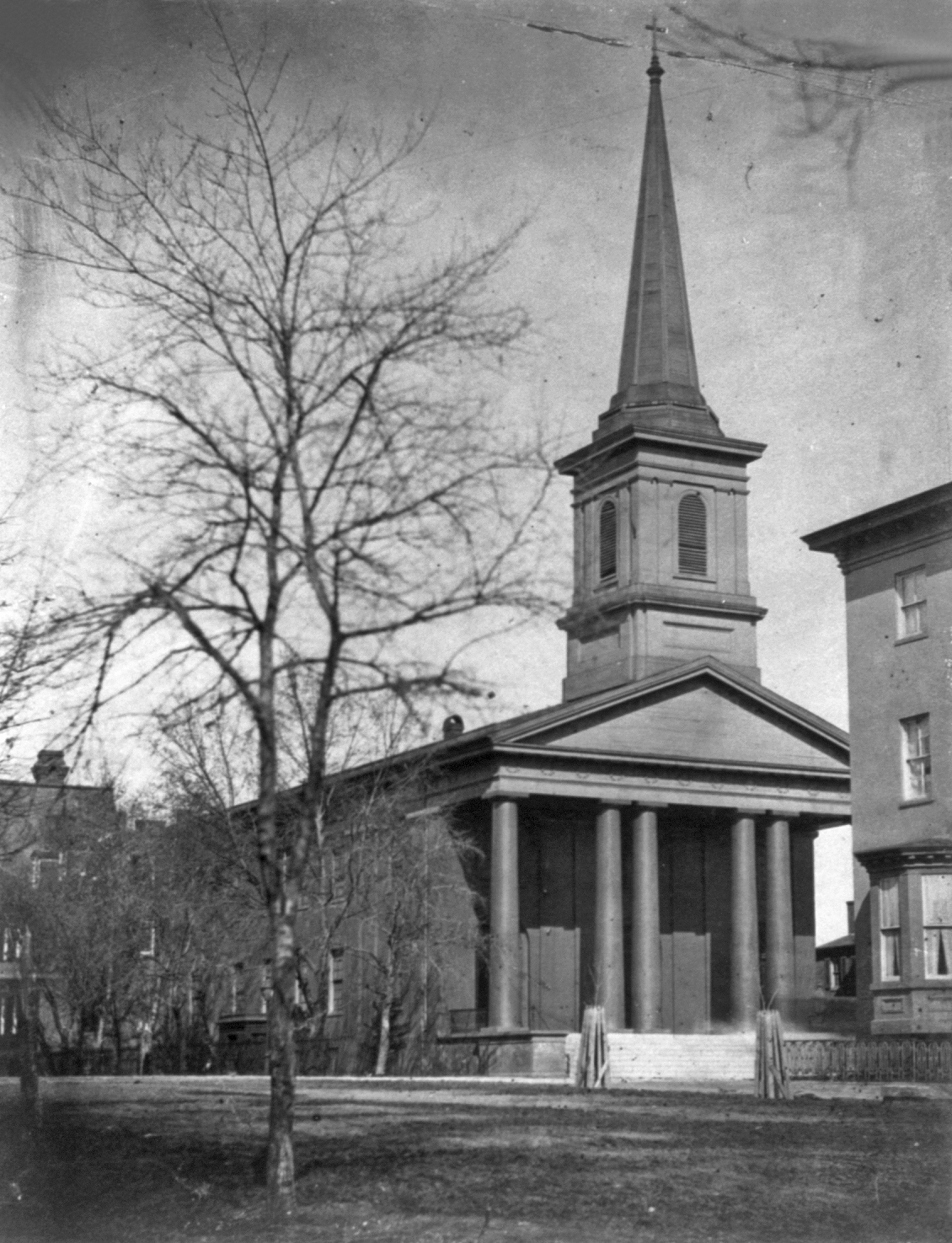 St Matthew's Cathedral, Papal destination and Washington institution