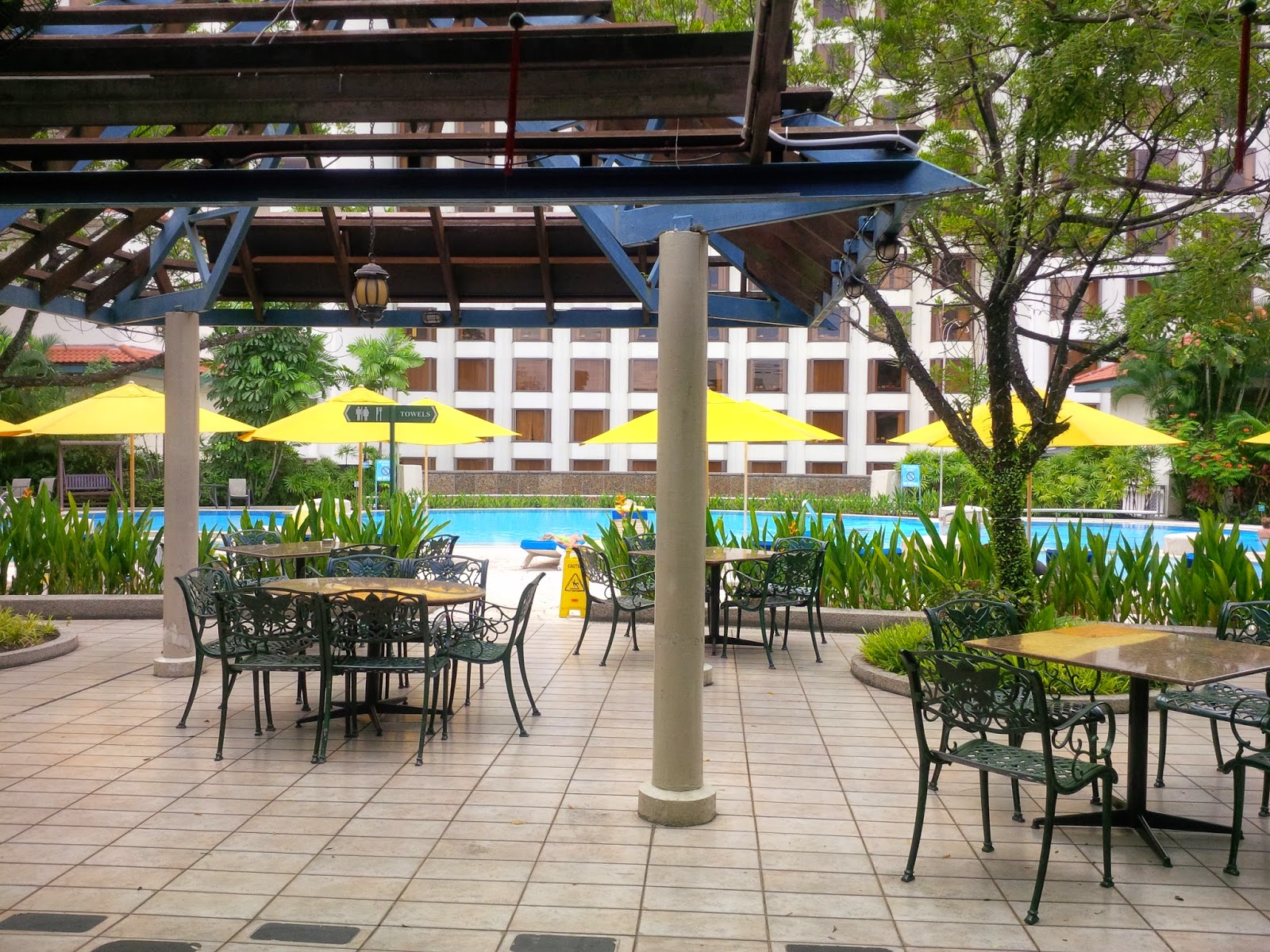 TheArcticStar's Tales: Lunch at Ah Hoi's Kitchen @ Hotel Jen Tanglin