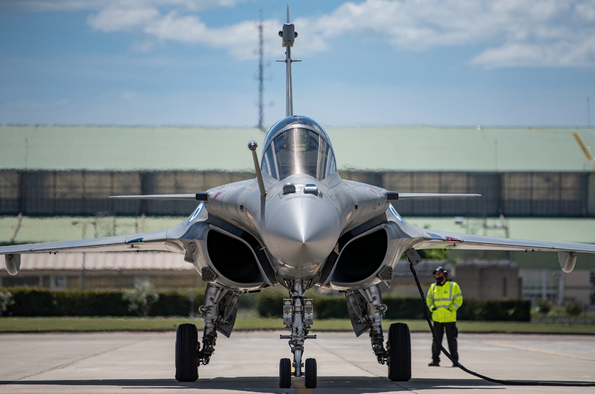 Military and Commercial Technology: Greece receives its first Dassault ...