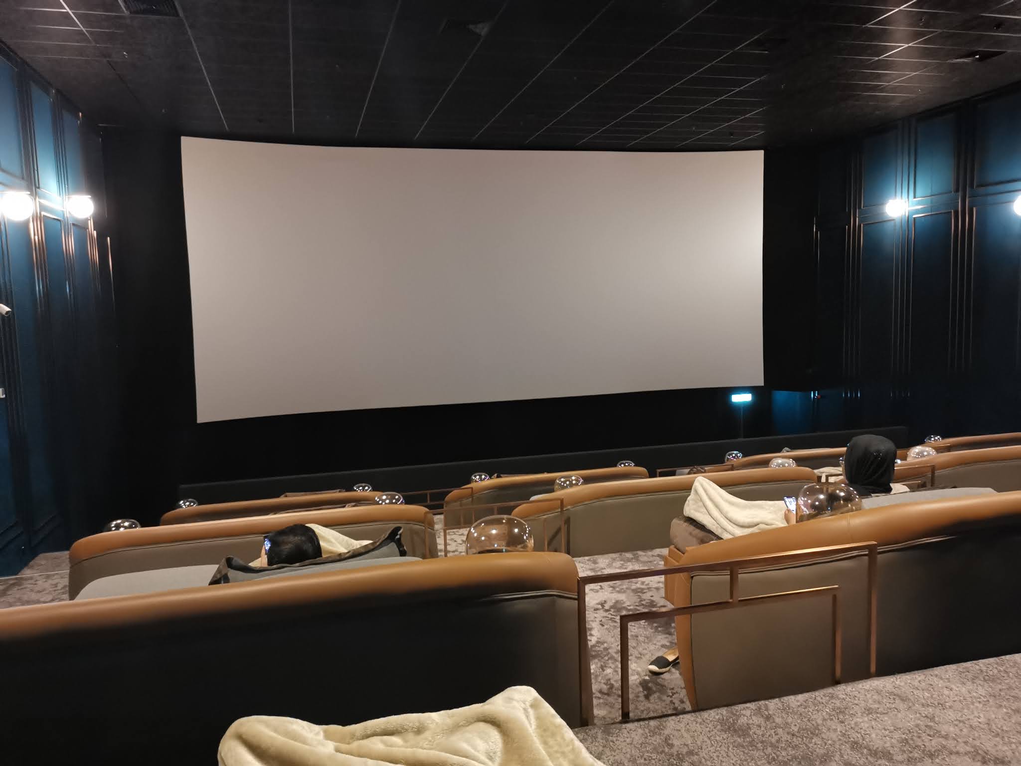 PENGALAMAN TENGOK WAYANG DI GETHA LUX SUITE AURUM THEATRE, THE GARDENS MALL