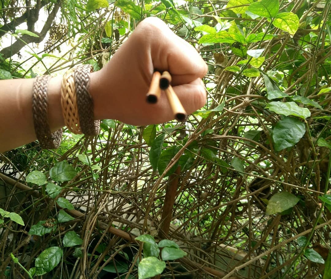 Sedotan Batang Resam Ramah Lingkungan dari Talang Mamak | RIAU DAILY PHOTO