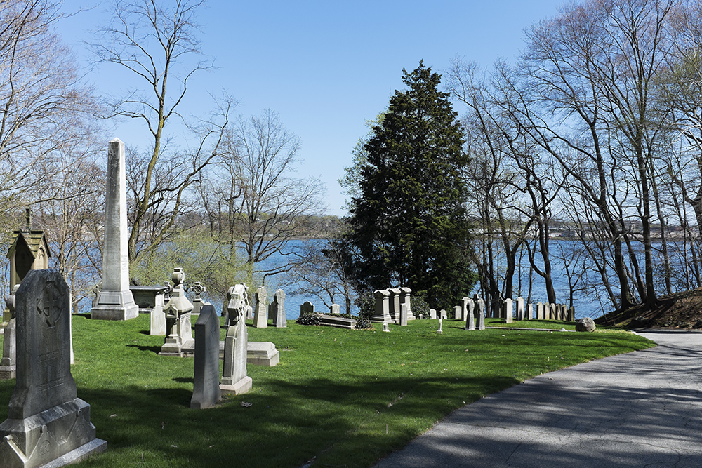North American Cemeteries: Early spring in Swan Point Cemetery