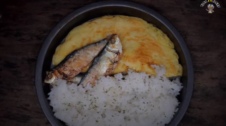 Nahihiya na lamang na yumuko si Raul sa sinabi ng kanilang team leader ...