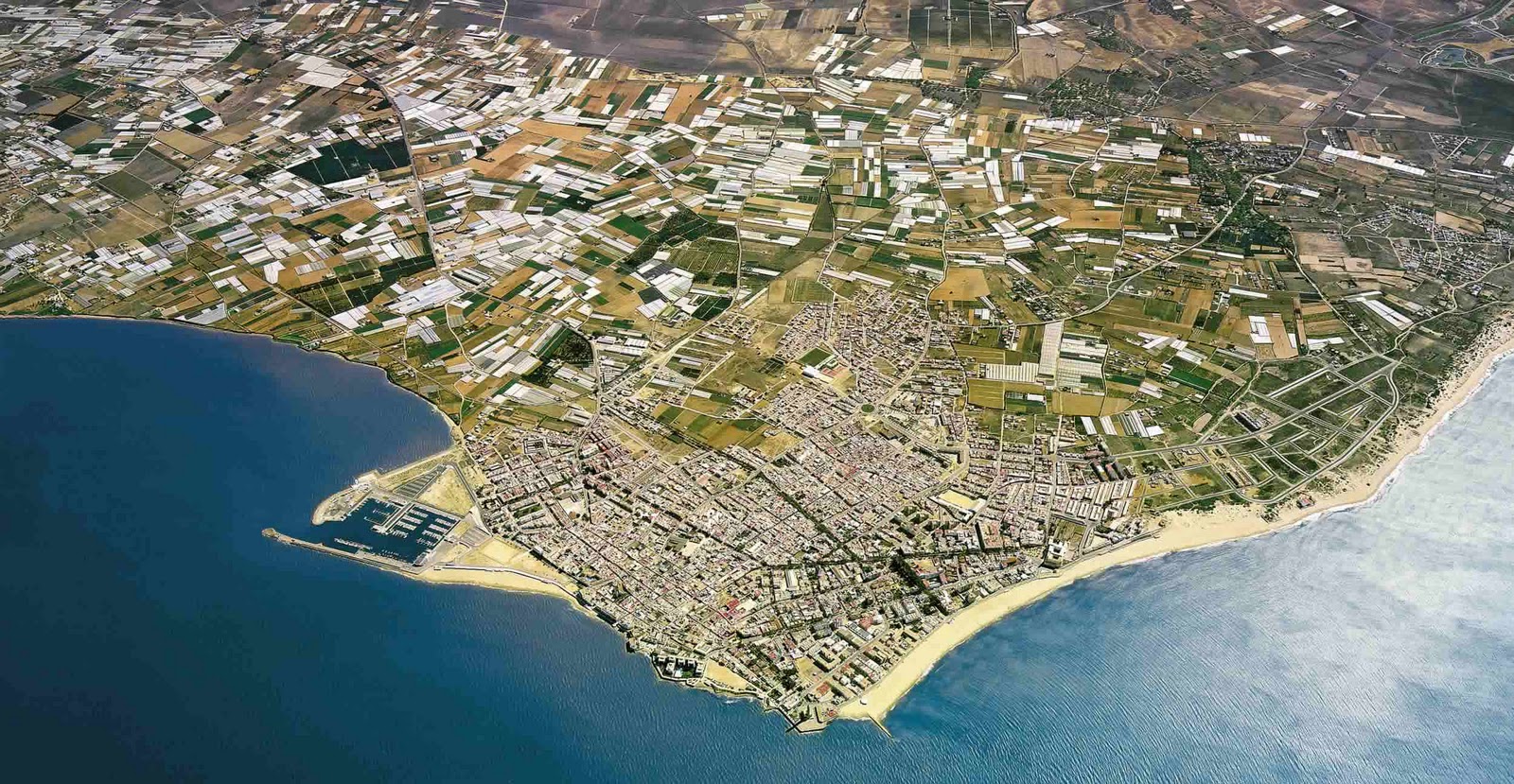 Travelling Through the seas of Europe. Chipiona y el Mar