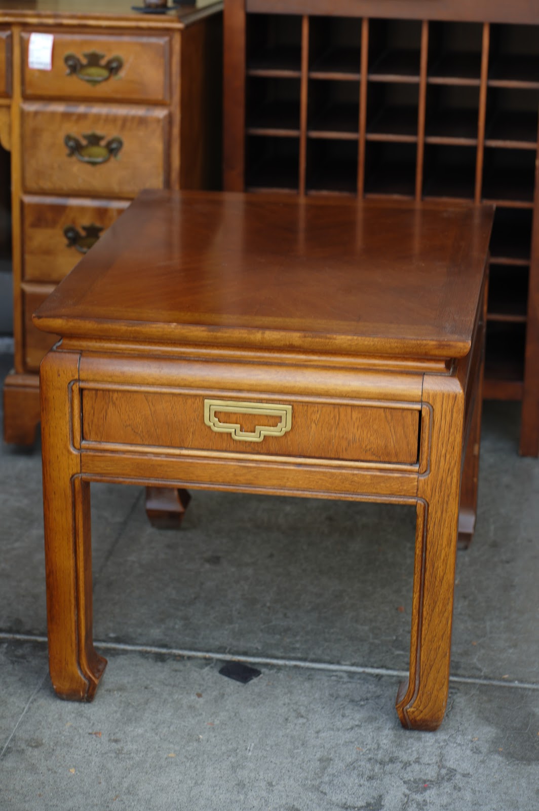 UHURU FURNITURE & COLLECTIBLES: **SOLD** #34521 Asian Style End Table ...
