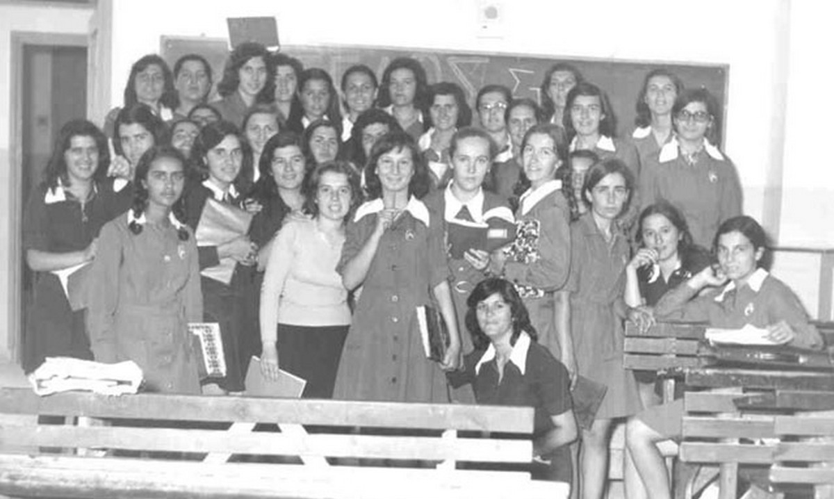 Φιλολογικά Μαθήματα Λυκείου: ΕΚΘΕΣΗ Γ' ΛΥΚΕΙΟΥ: "Η ΓΛΩΣΣΑ ΤΗΣ ΕΞΟΥΣΙΑΣ ...