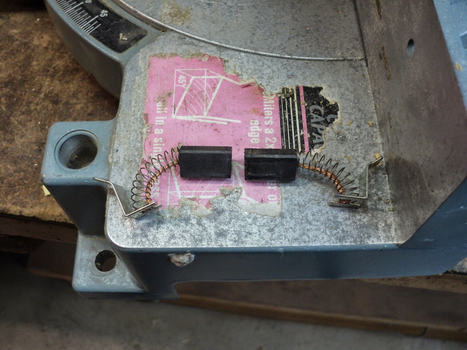 Rouge River Workshop: Delta Model 36-070 Mitre Saw