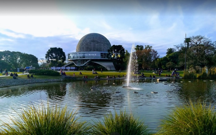 El Planetario es uno de los paseos más tradicionales.