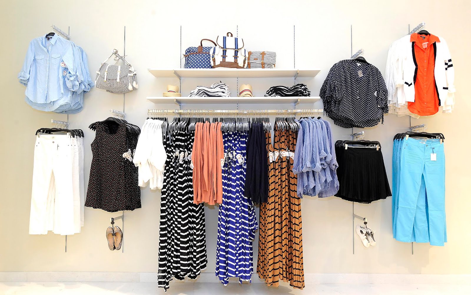 Forever 21 Flagship Store (SM Megamall)