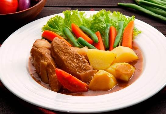 Resep Membuat Bistik Ayam Kentang Spesial Nan Lezat