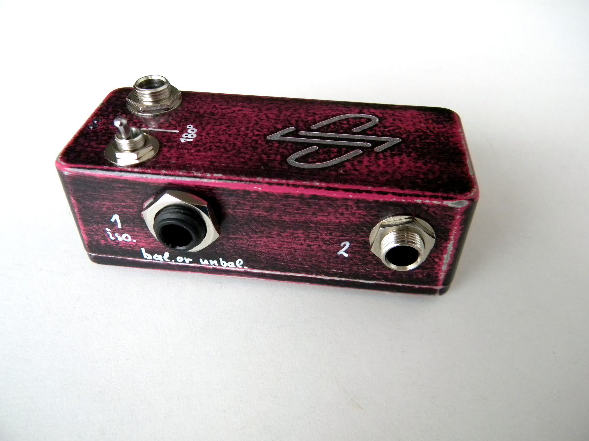 2-way, isolated, buffered Splitter (mini) - dpFX Pedals