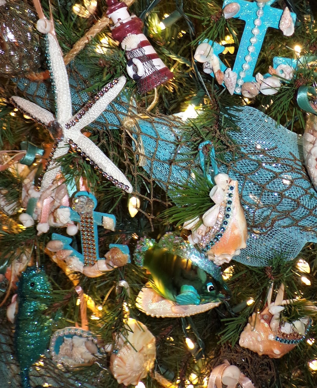 DEBBIE-DABBLE BLOG: "Under the Sea" Themed Tree, 2020