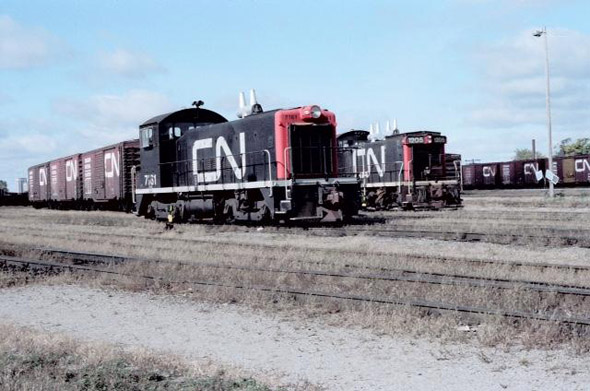 White River Division: Throwback Thursday - GM End-Cab Switchers on CN