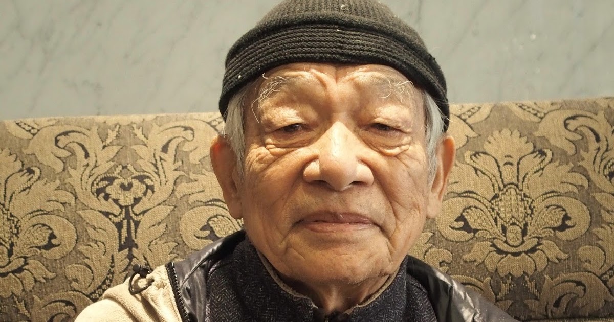 Sidelong Glances of a Pigeon Kicker: End-of-the-Year Meeting with Kato-san