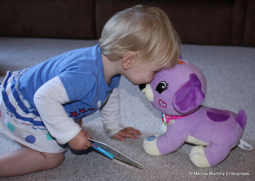 Mellow Mummy: Leapfrog Read With Me Scout & Violet Review : Taking life ...