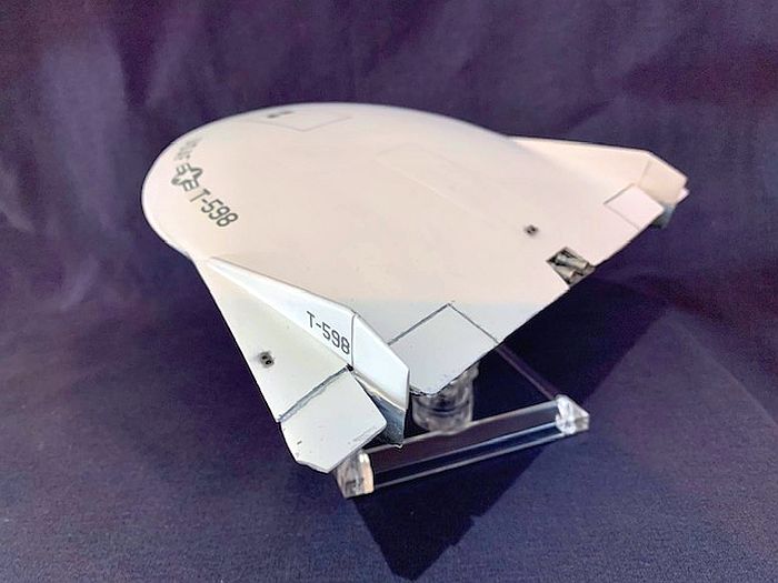 Lenticular ReEntry Vehicle (LRV) - THE CLUBHOUSE