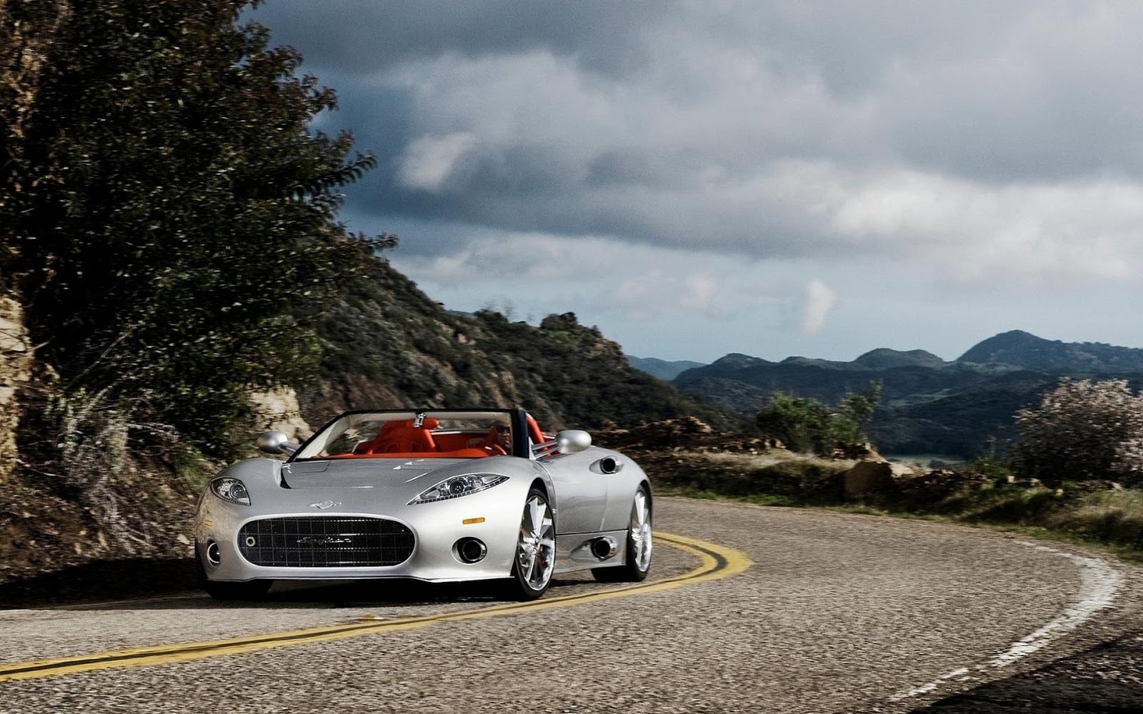 Wallpapers of beautiful cars: Spyker C8 Aileron Spyder