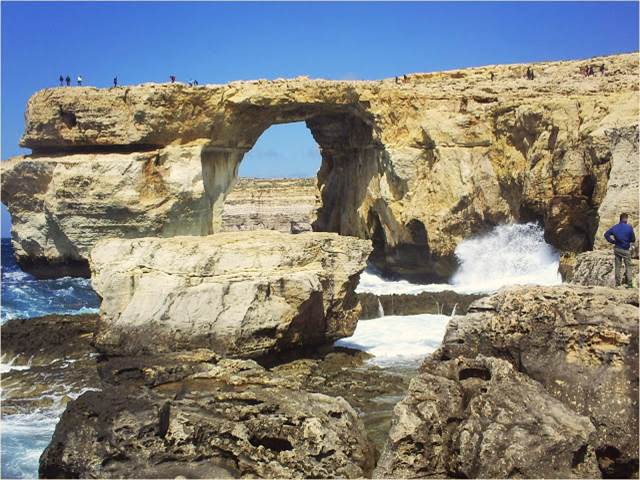 SmartTrips: The Azure Window in Gozo, Stunning Natural Arch