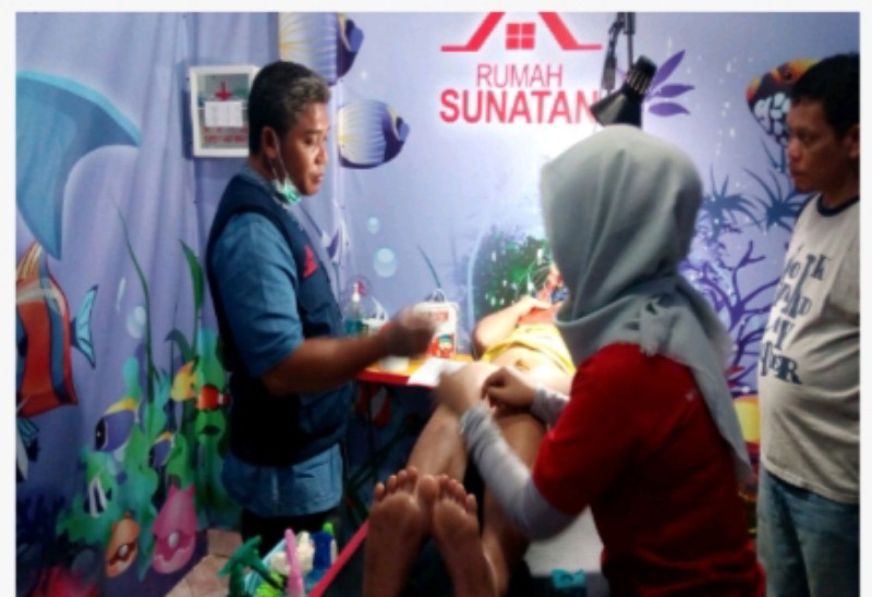 Sunat Tanpa Jarum Suntik Bikin Sunat Tidak Menakutkan Lagi Sunat Tanpa Jarum Suntik Bikin Sunat Tidak Menakutkan Lagi