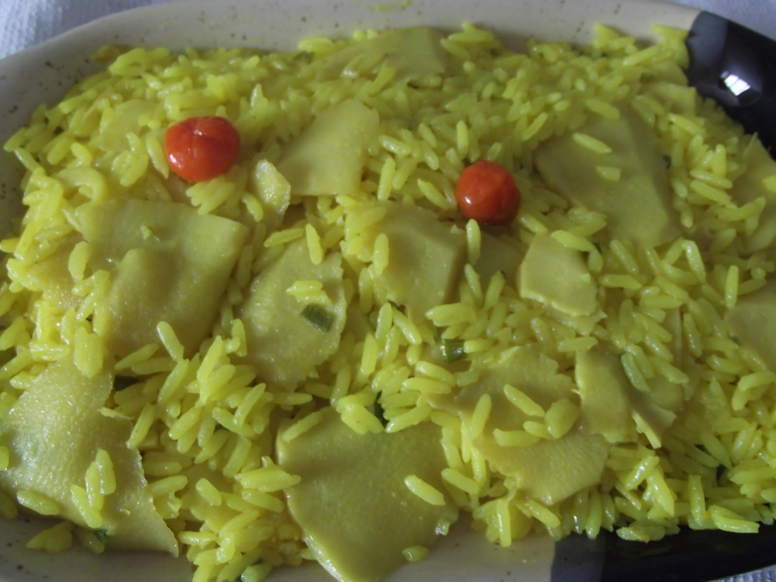 Coisas De Lia: ARROZ COM GUARIROBA