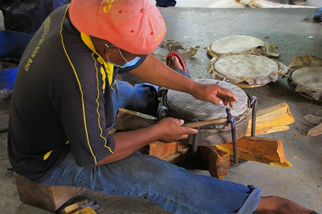 PERNAHKAN ANDA TAHU BAGAIMANA KOMPANG DI BUAT ? « Berita Malaysia