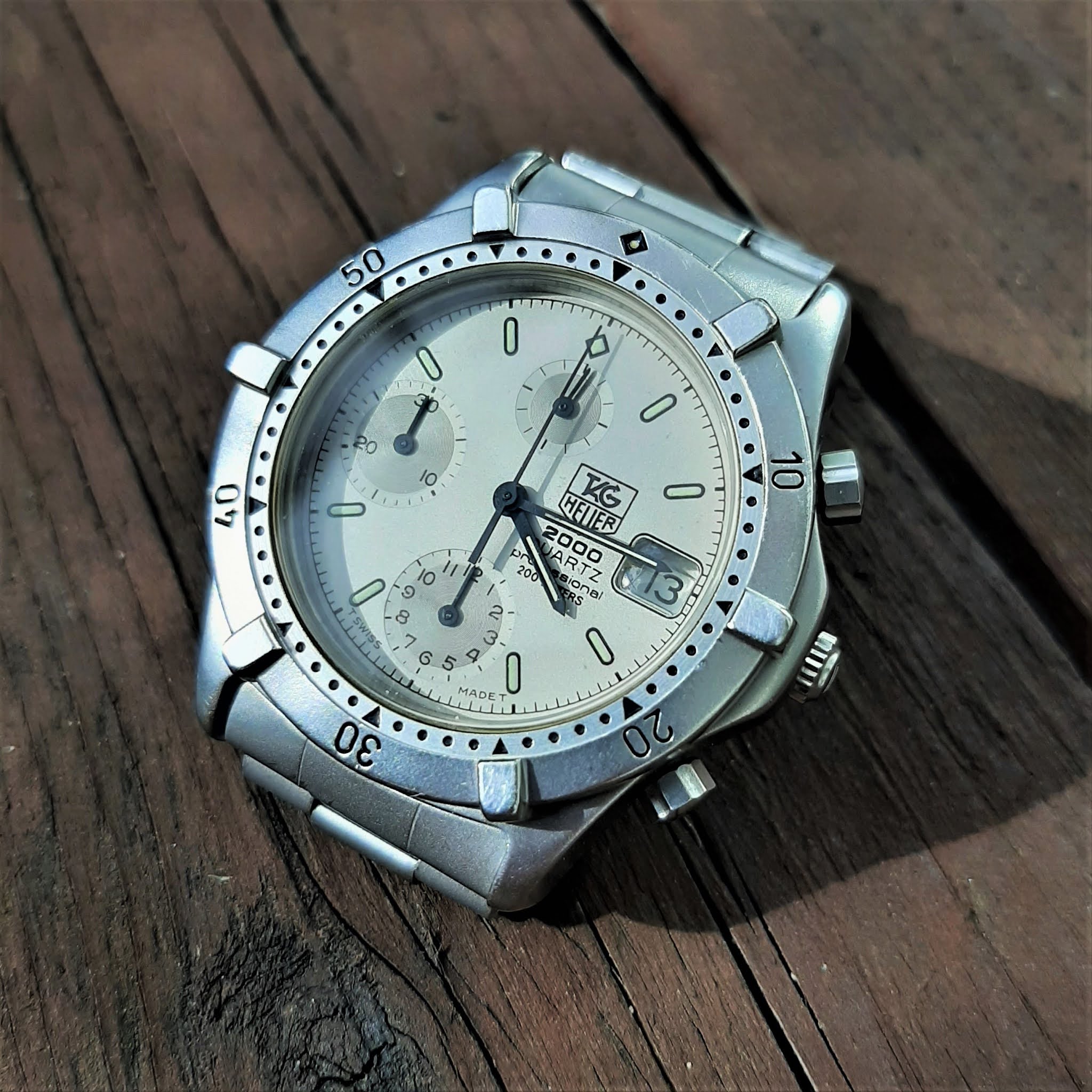 TAG HEUER ENTHUSIAST: GALLERY: TAG Heuer 2000 Series Quartz Chronograph