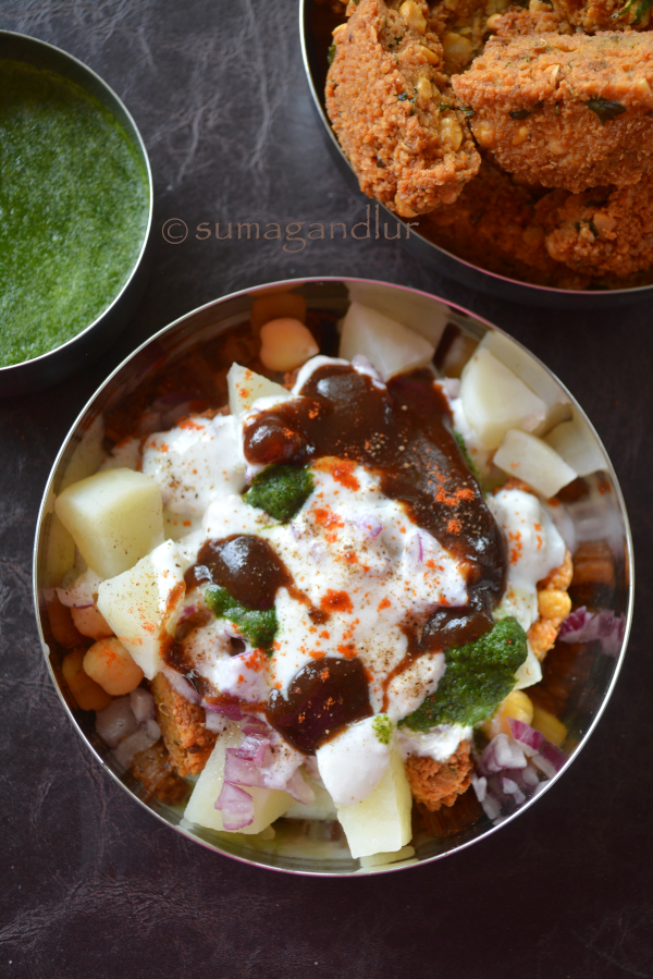 Veggie Platter: Kalmi Vada Chaat