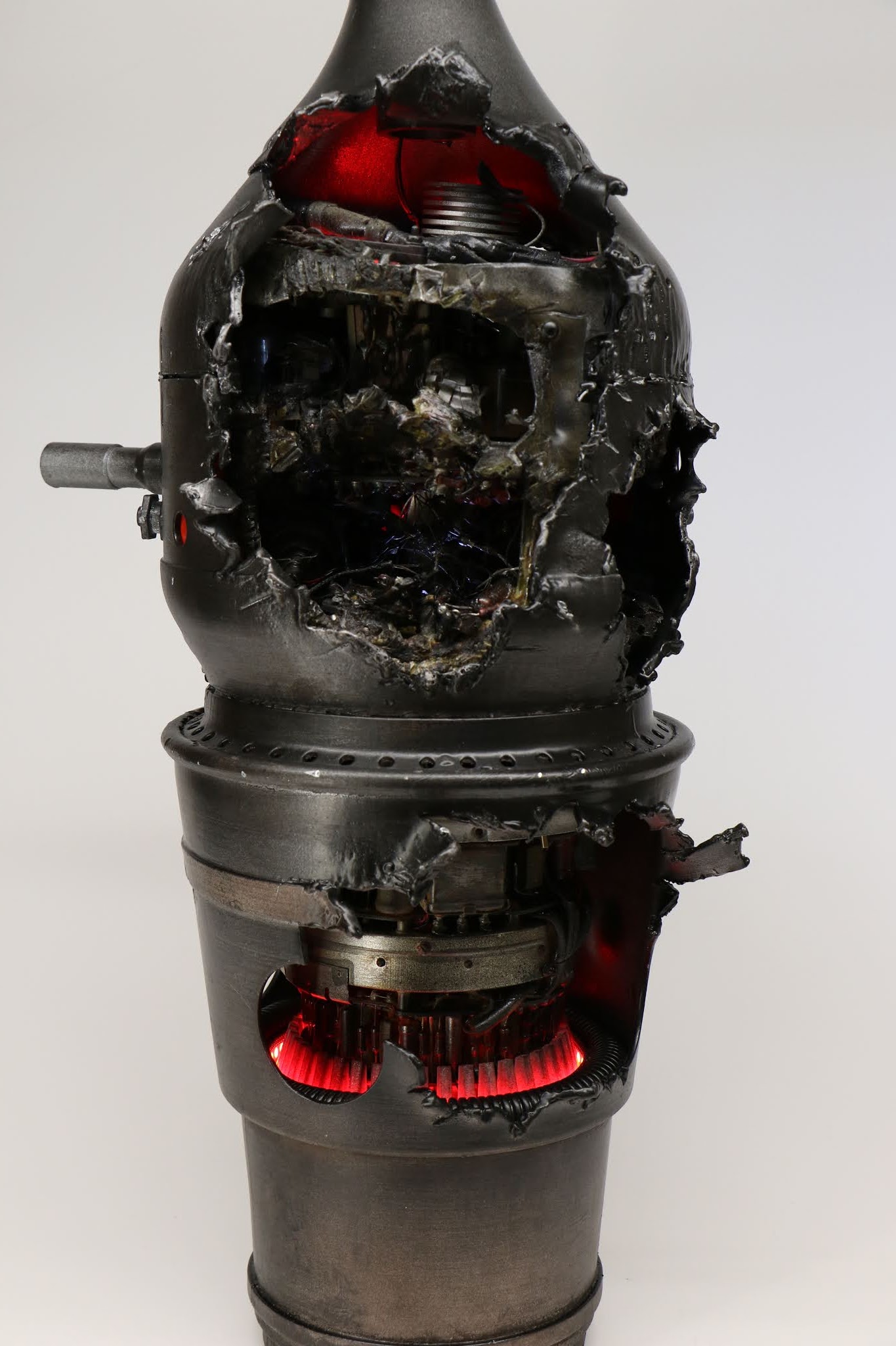 RO-LIGHTSABERS: IG11 droid To nurse and protect