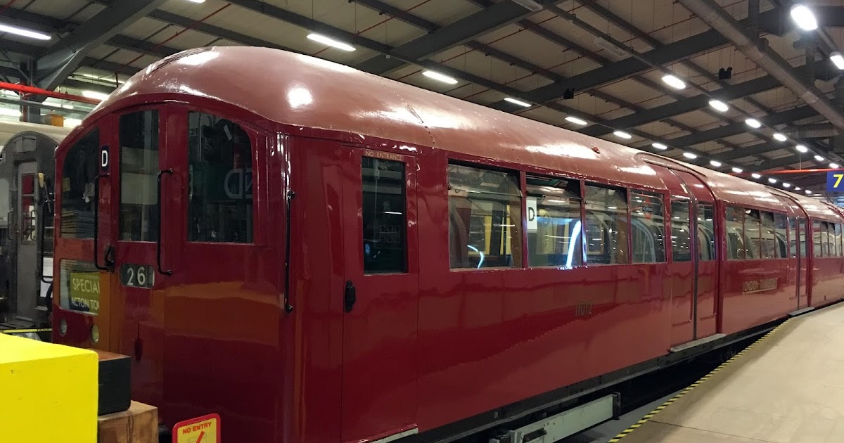 British Diesels and Electrics: London Underground 1938 Tube Stock