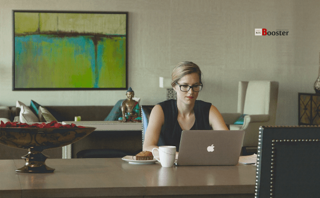 Top 10 Advice For Professional Bloggers | Daily Blogging Tips