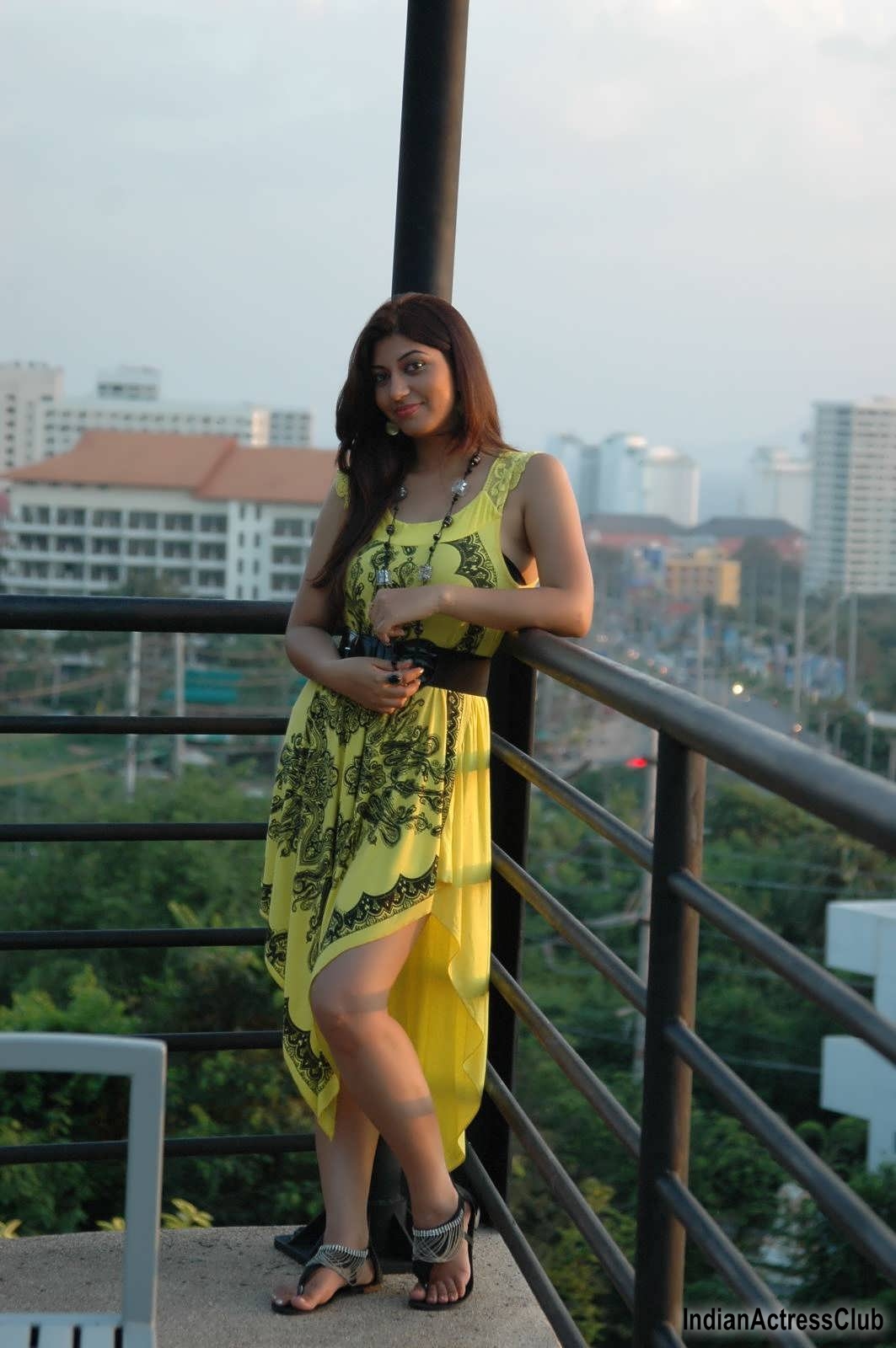 Sarah Sharma Hot Photoshoot on the road in Yellow Sexy Dress - Indian ...