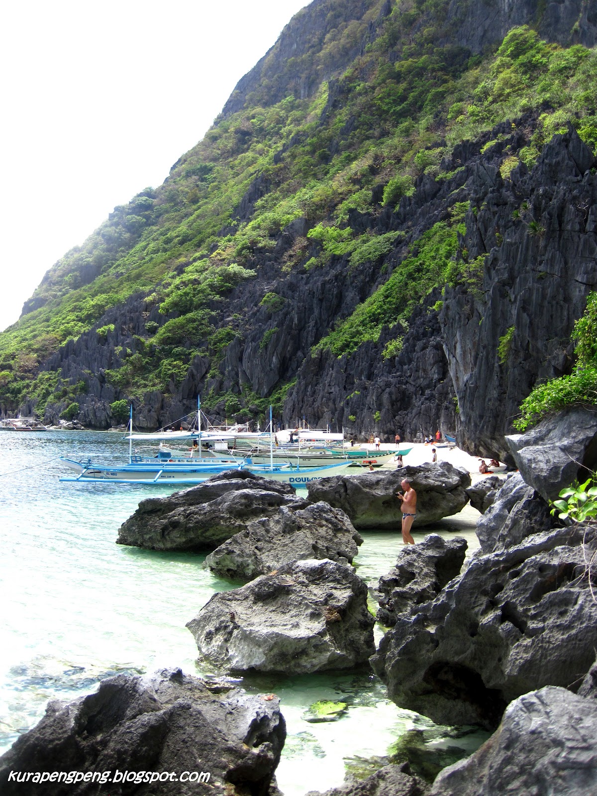 Tara! Usap Tau: El Nido: Talisay Beach, Matinloc Shrine and Helicopter ...