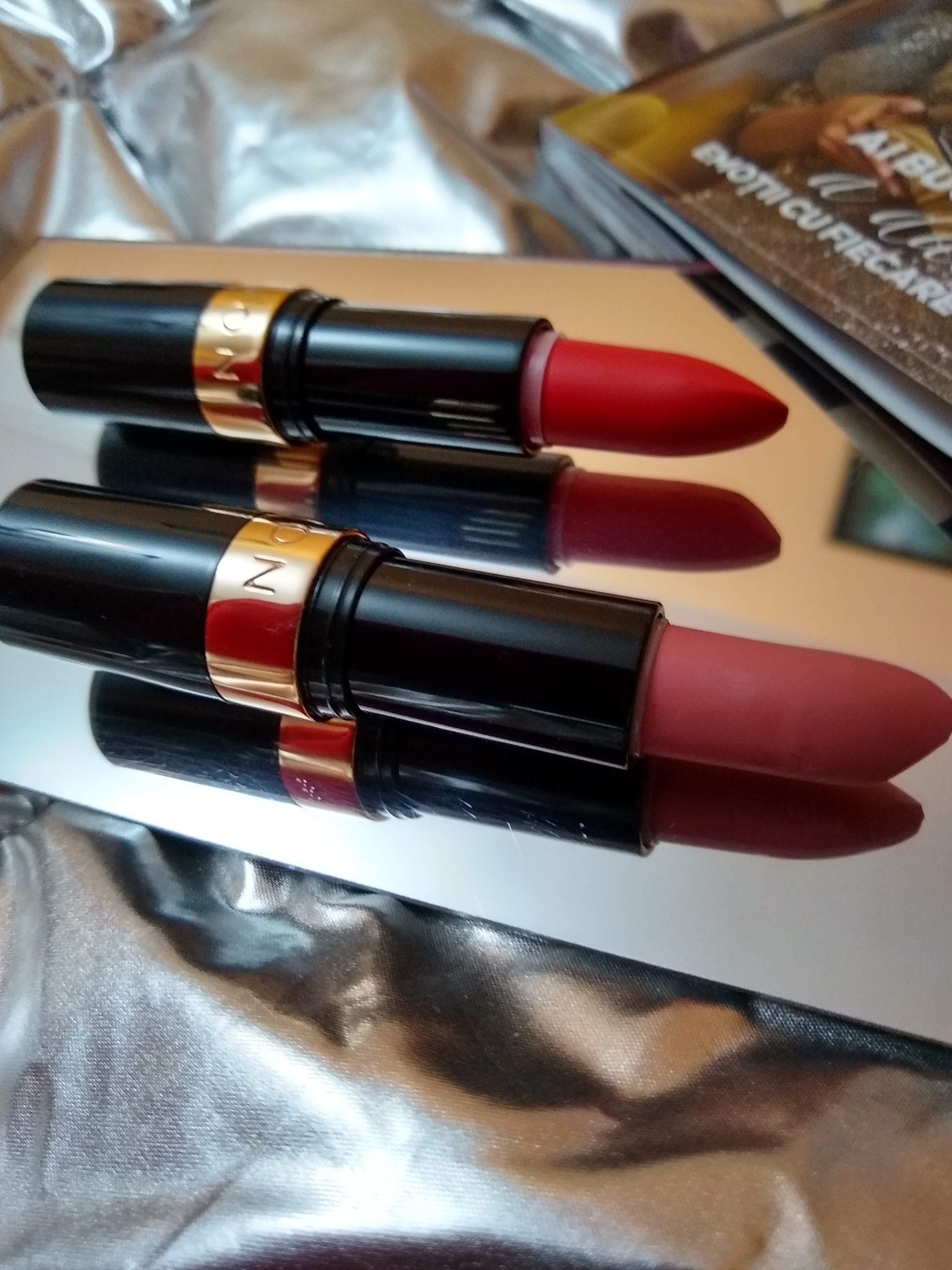 unique: Noile rujuri AVON PowerStay SuperLight