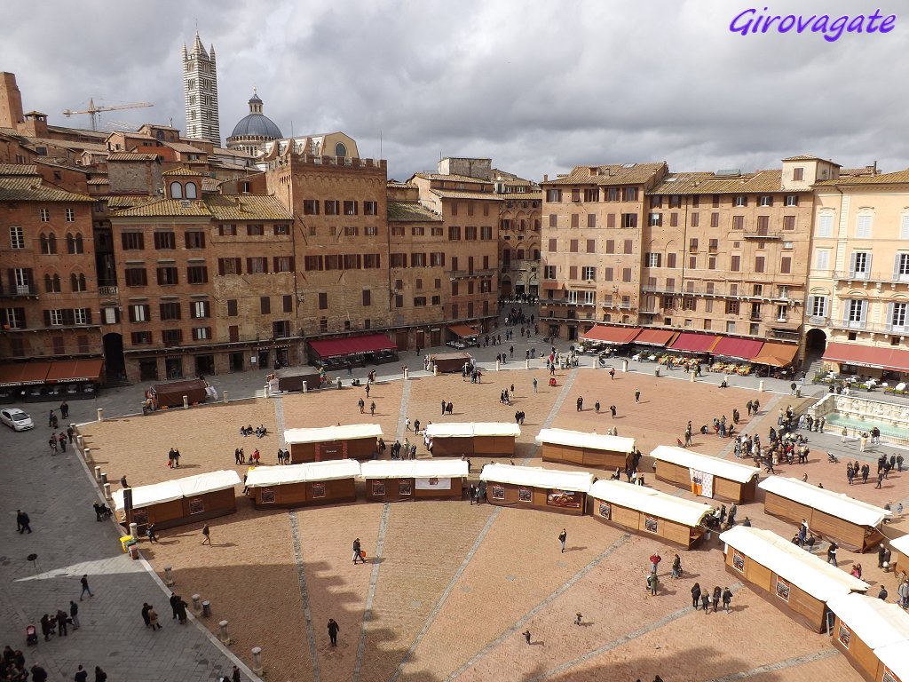Là dove inizia una visita a Siena: alla scoperta di piazza del Campo ...