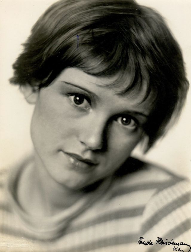 35 Beautiful Photos of Dolly Haas in the 1930s ~ Vintage Everyday